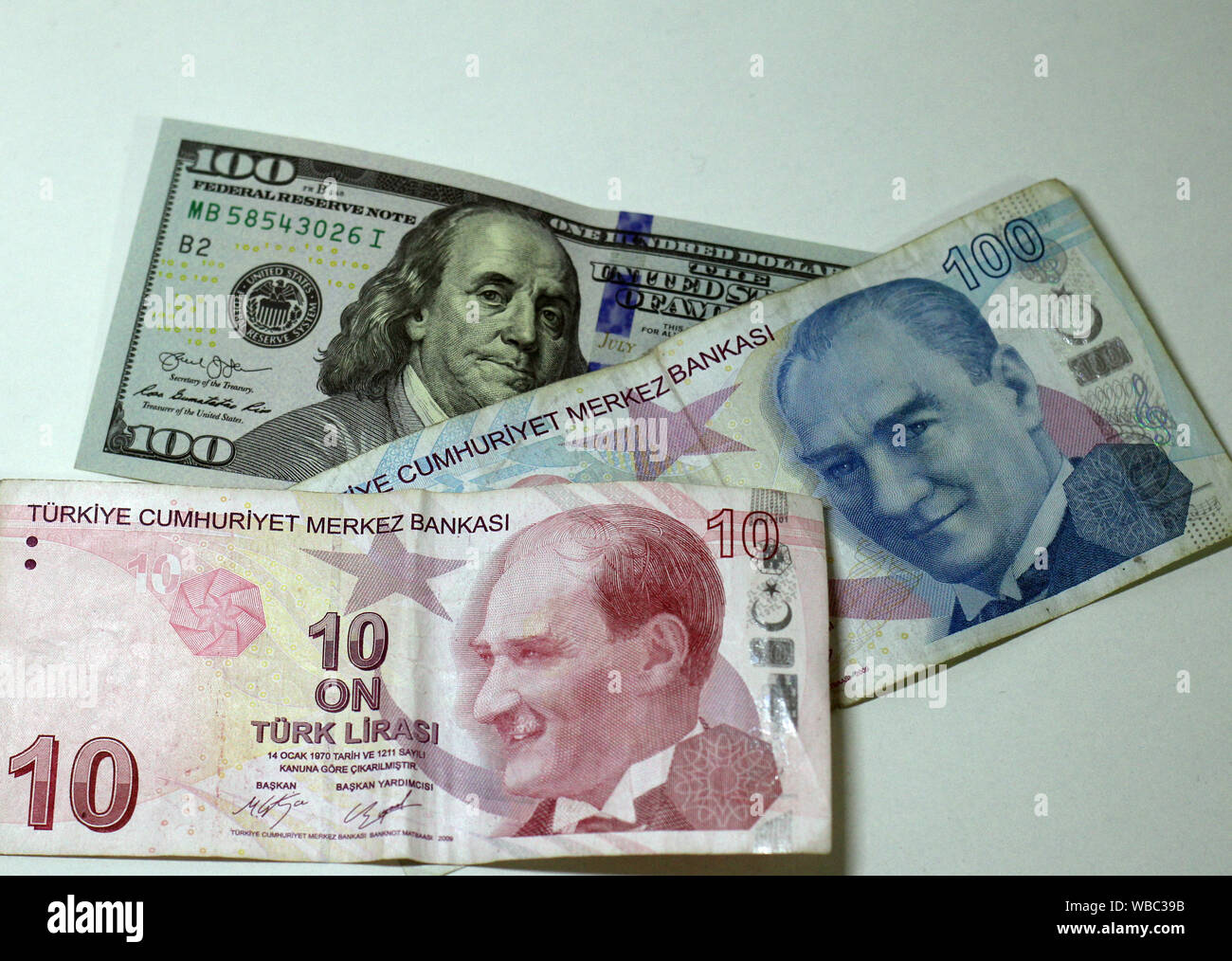 Symbole de la lire turque Banque de photographies et d’images à haute ...