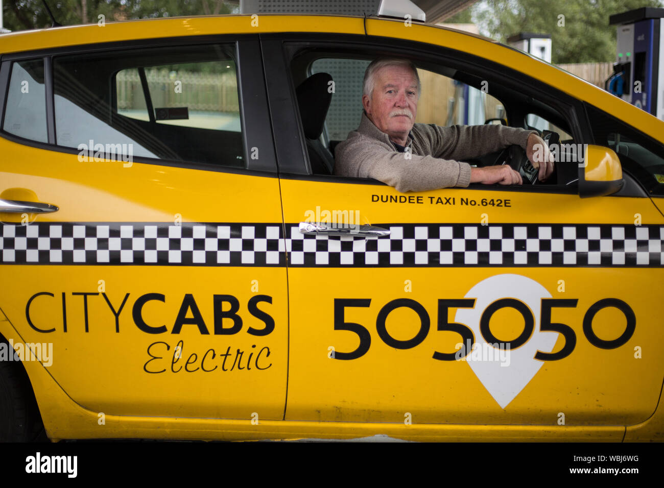 Taxi ville dundee ecosse Banque de photographies et d’images à haute ...