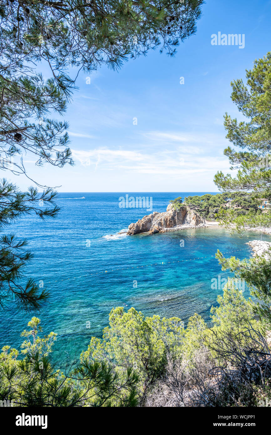 Calanque de mejean Banque de photographies et d’images à haute ...