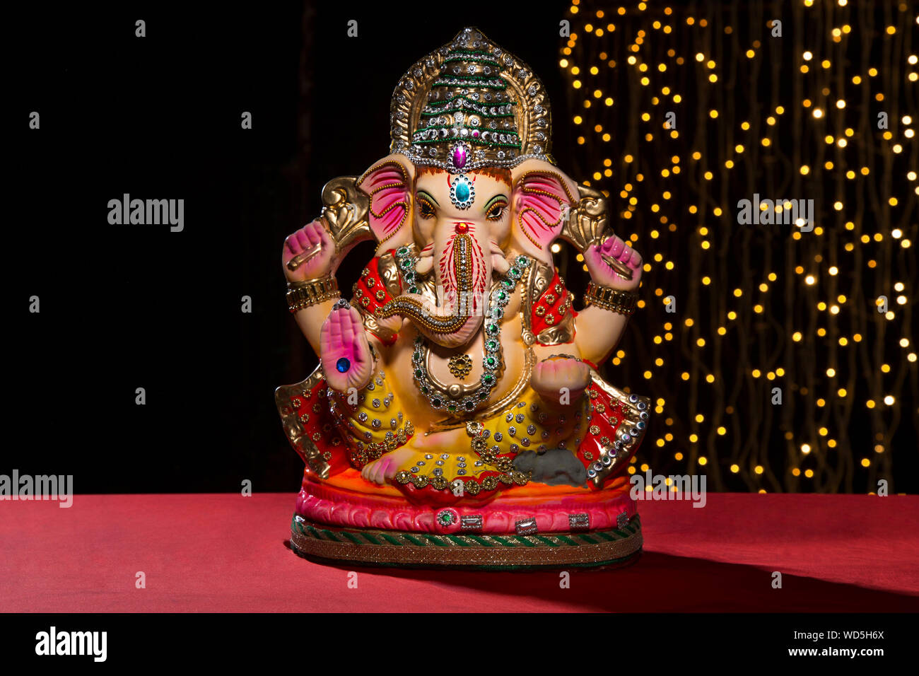 Idole ganesha Banque de photographies et d’images à haute résolution ...