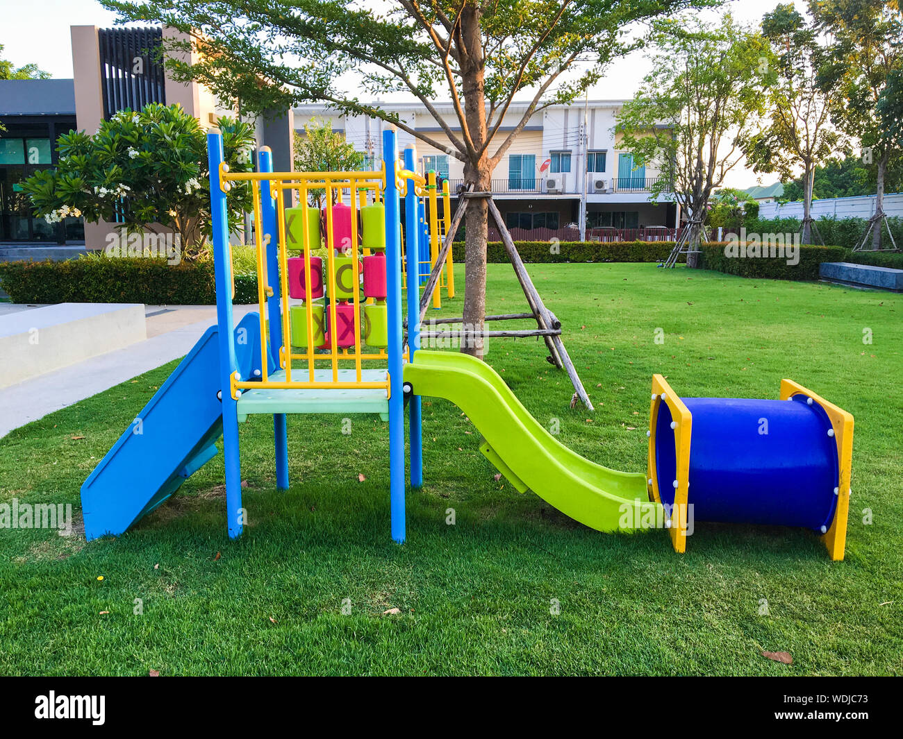 Parc de jeux Banque de photographies et d’images à haute résolution - Alamy