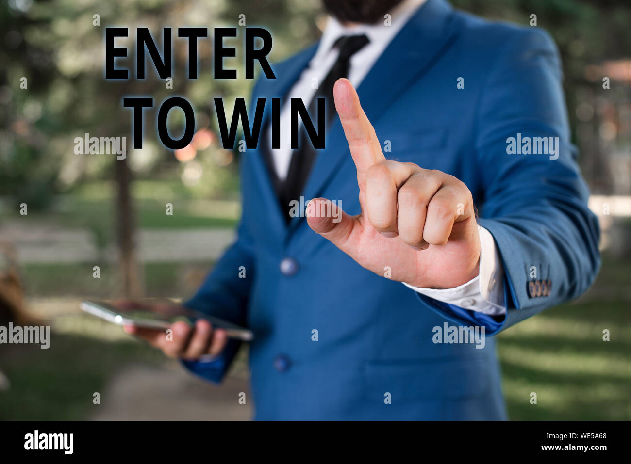 L'écriture de texte Word Entrez pour gagner. Photo d'affaires mettant ...