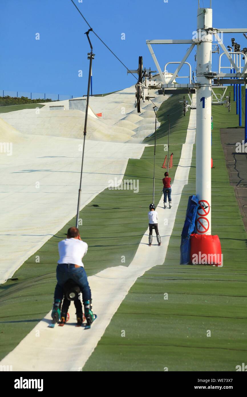 Terril ski Banque de photographies et d’images à haute résolution - Alamy