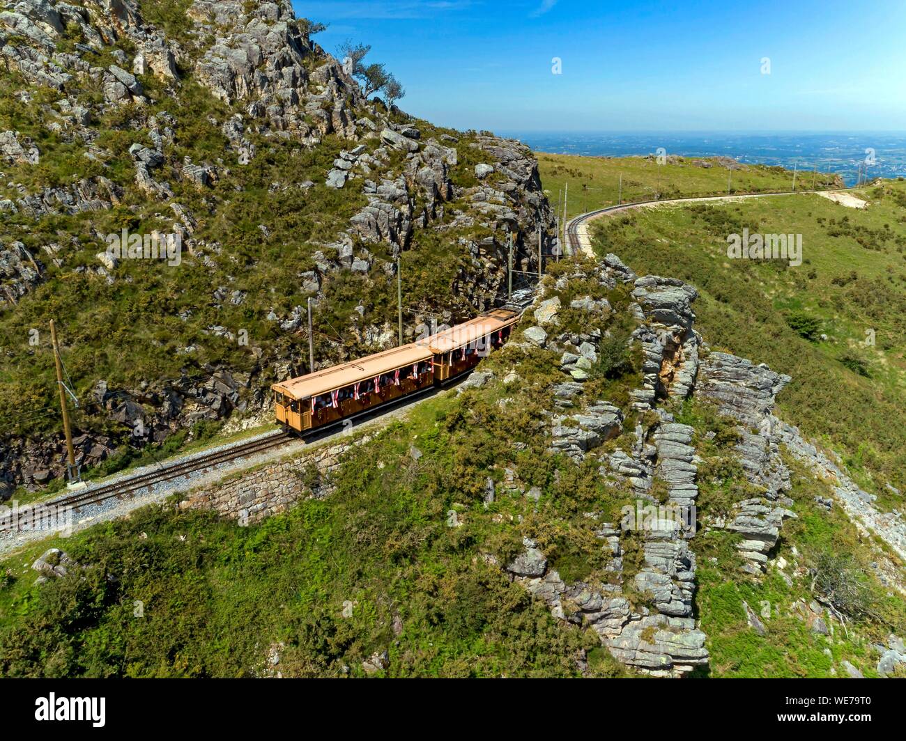 France, Pyrénées Atlantiques, Pays Basque, Biarritz, La Rhune, le petit ...
