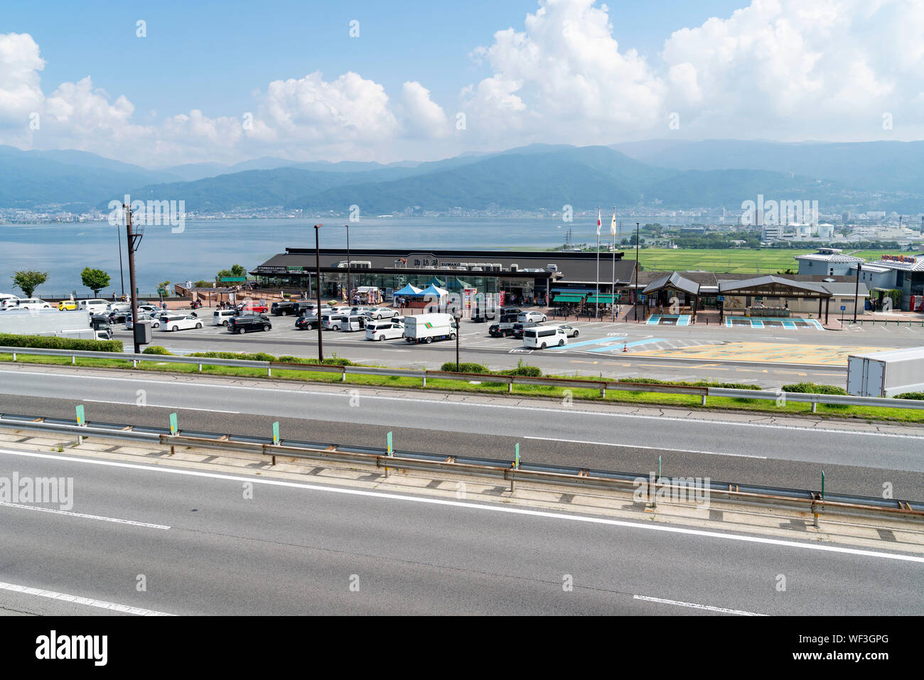 Chuo expressway Banque de photographies et d’images à haute résolution ...
