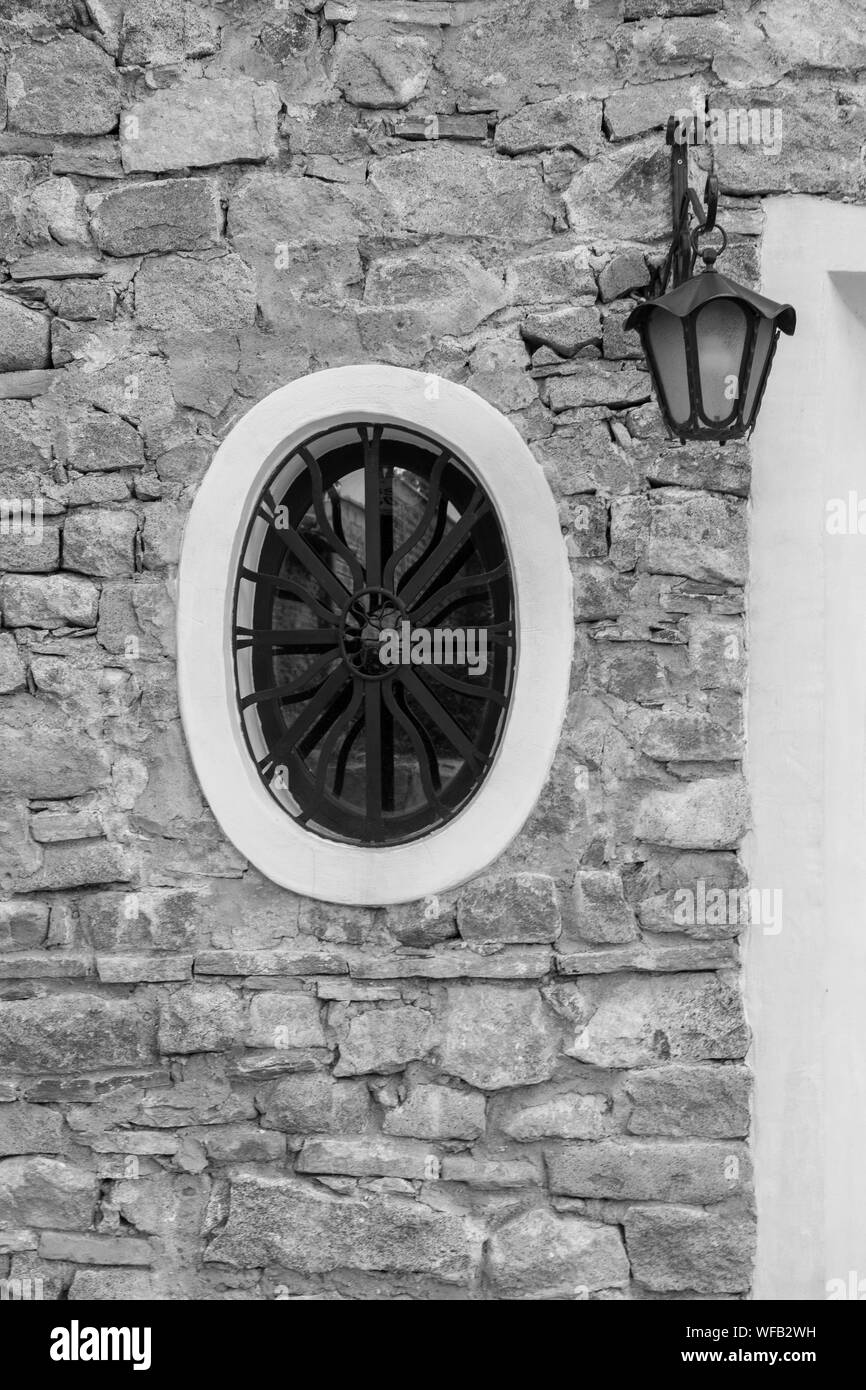 Round window Banque de photographies et d’images à haute résolution - Alamy