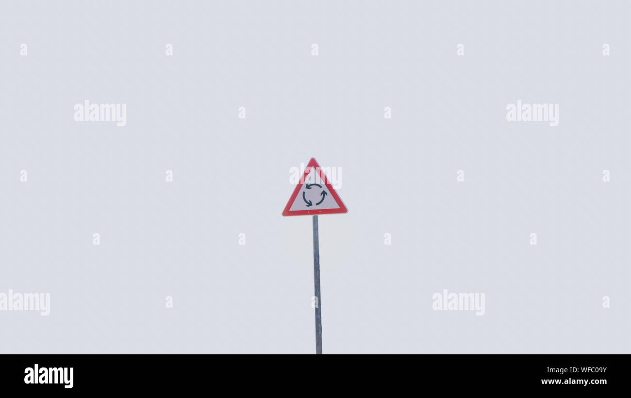 Panneau de signalisation rond point Banque de photographies et d’images ...