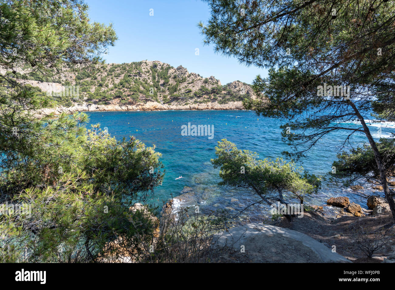 Calanque de mejean Banque de photographies et d’images à haute ...