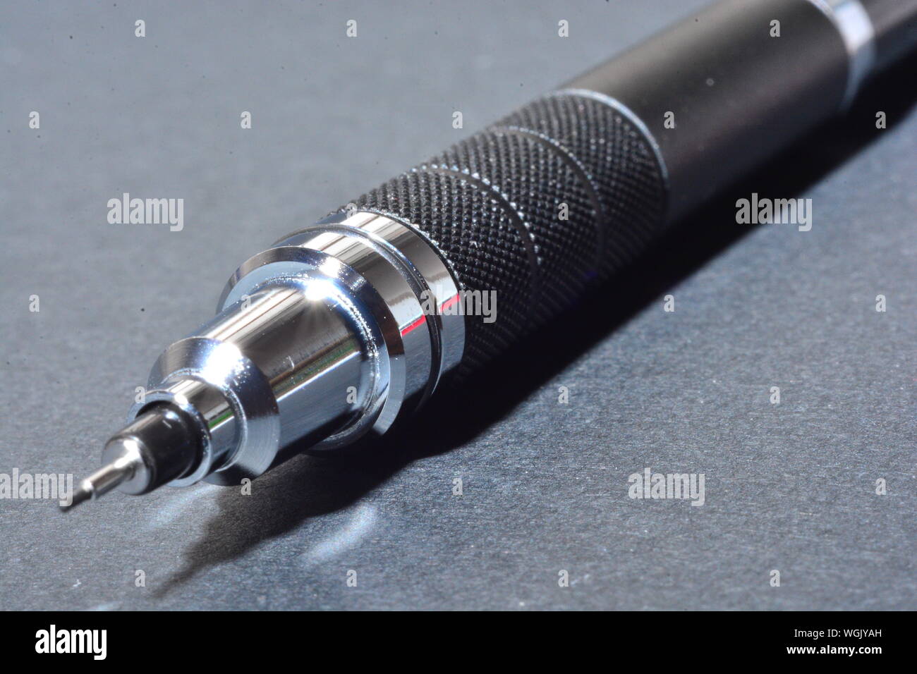 Crayon gris Banque de photographies et d’images à haute résolution - Alamy