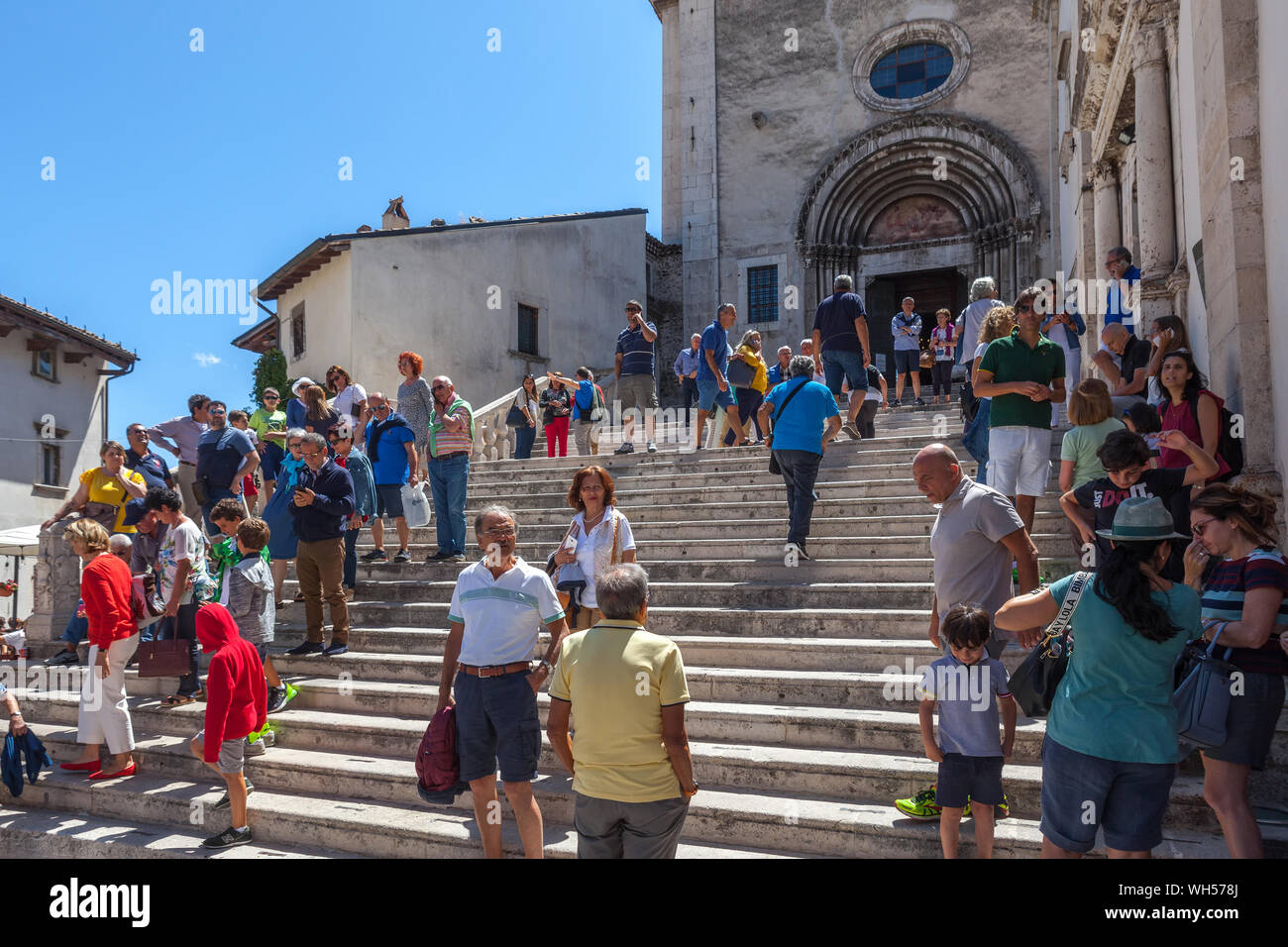 Basilique de santa maria del colle Banque de photographies et d’images ...