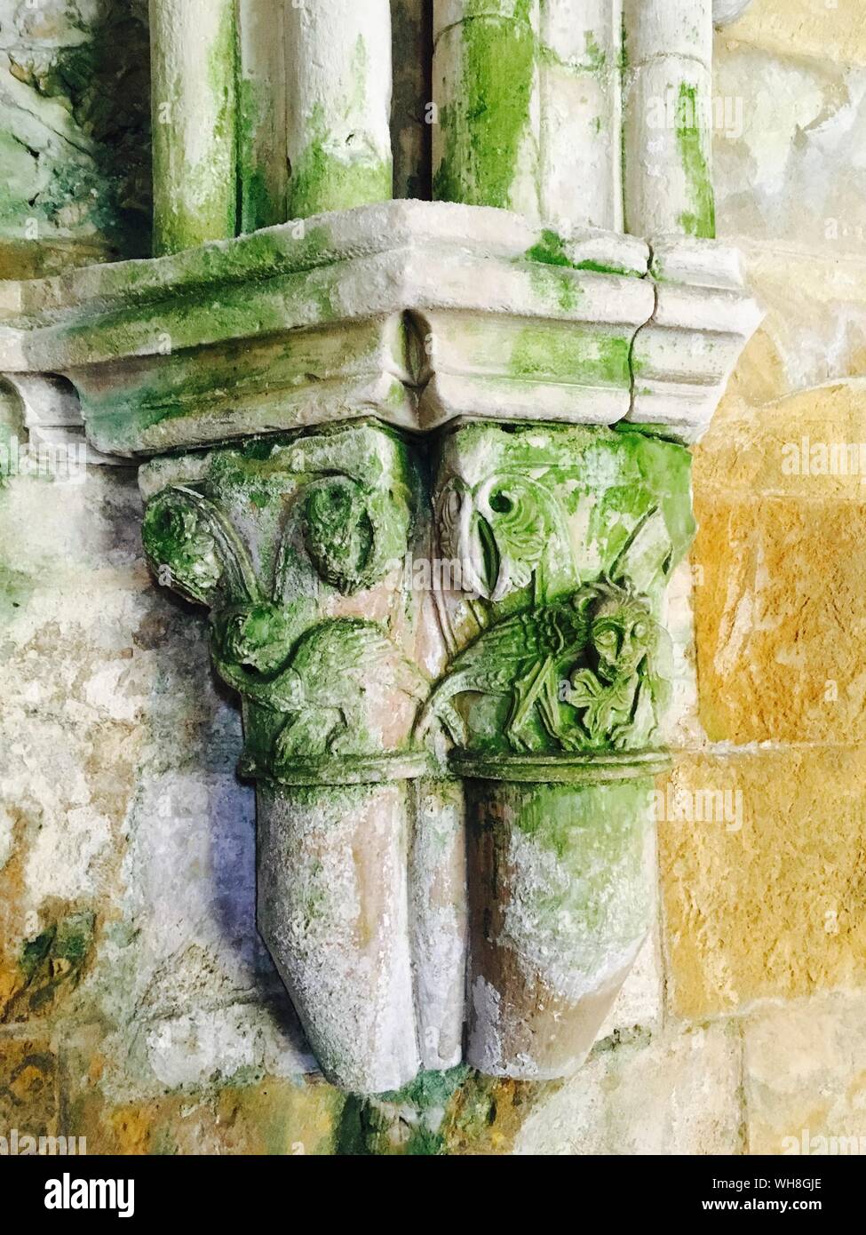 Colonne gothique Banque de photographies et d’images à haute résolution ...