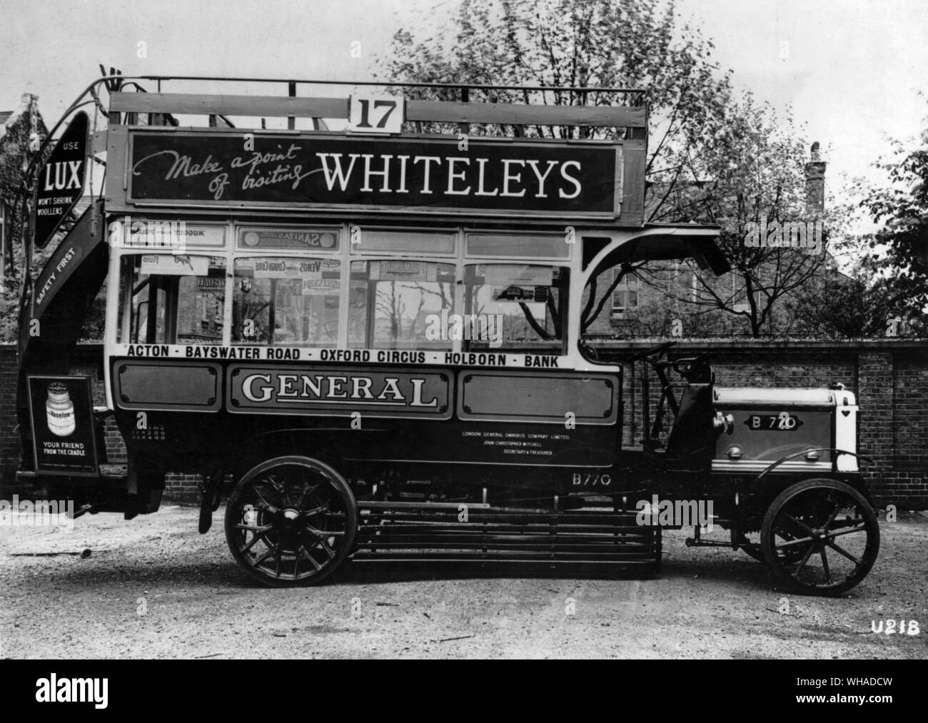 Opentop bus Banque de photographies et d’images à haute résolution - Alamy