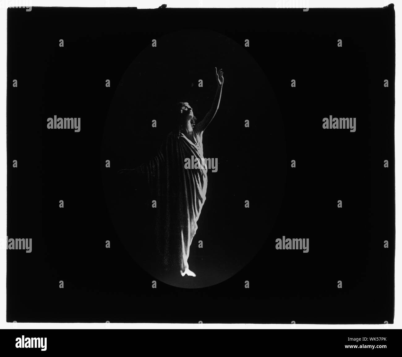 Isadora duncan american dancer Banque d'images noir et blanc - Alamy
