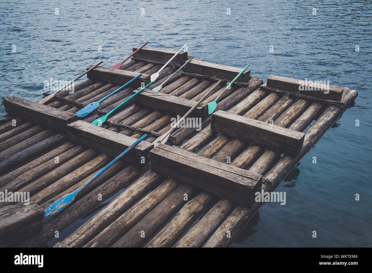 Radeaux de bois Banque de photographies et d’images à haute résolution ...