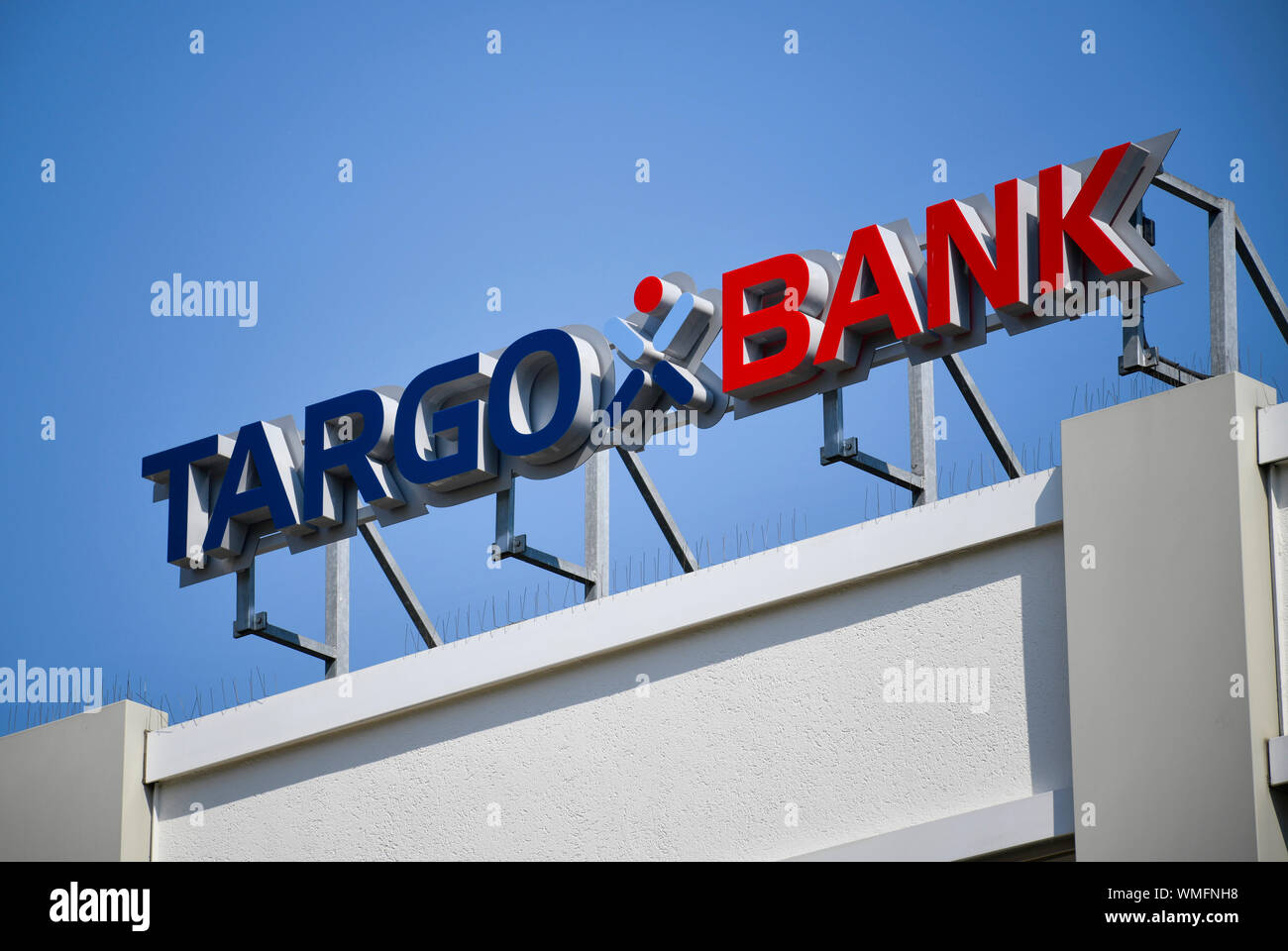 Targo bank logo Banque de photographies et d’images à haute résolution ...