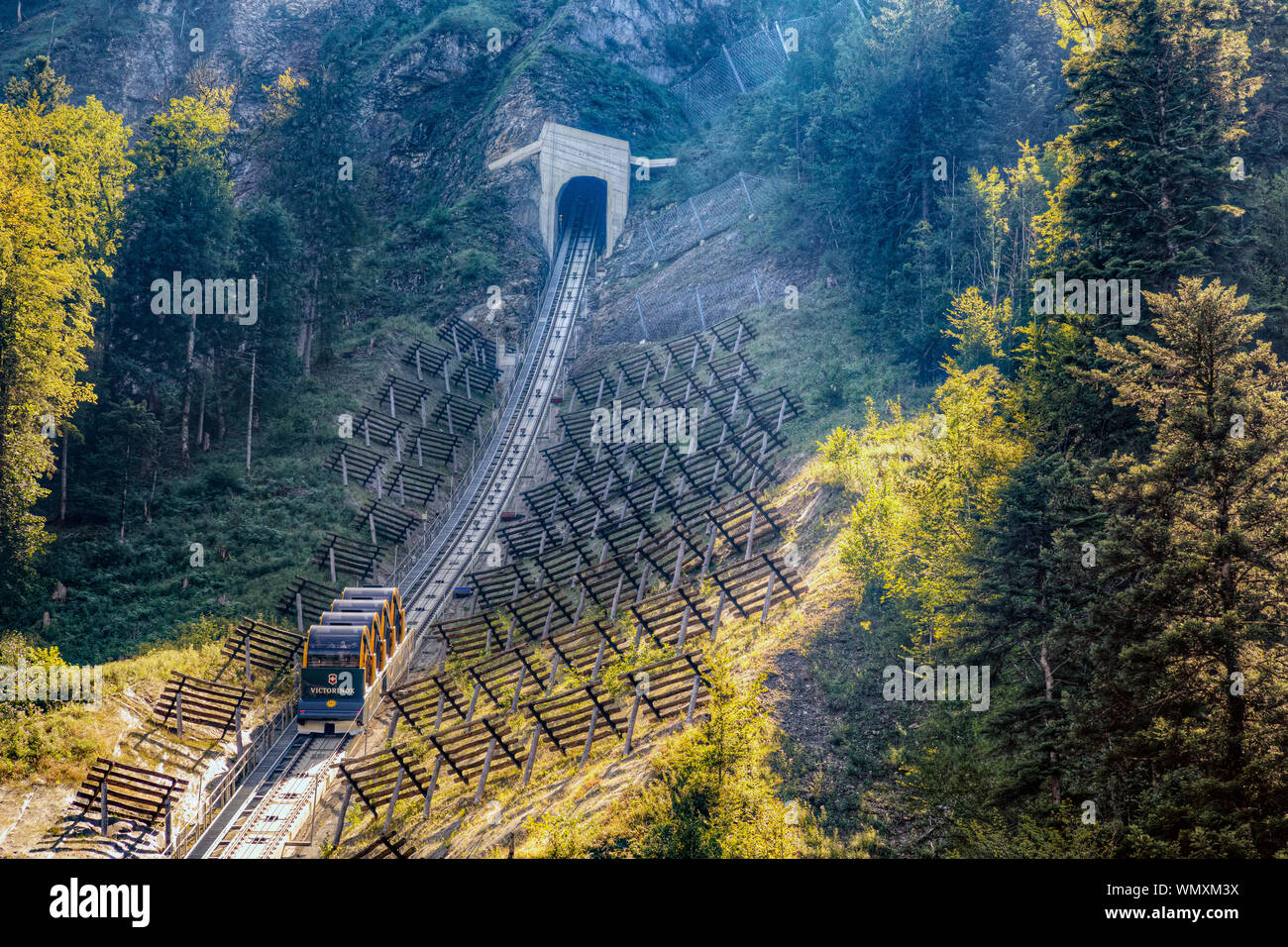 Funiculaire de stoosbahn Banque de photographies et d’images à haute ...