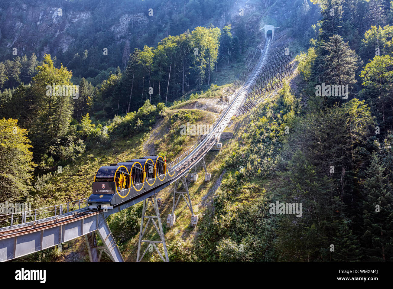 Funiculaire de stoosbahn Banque de photographies et d’images à haute ...