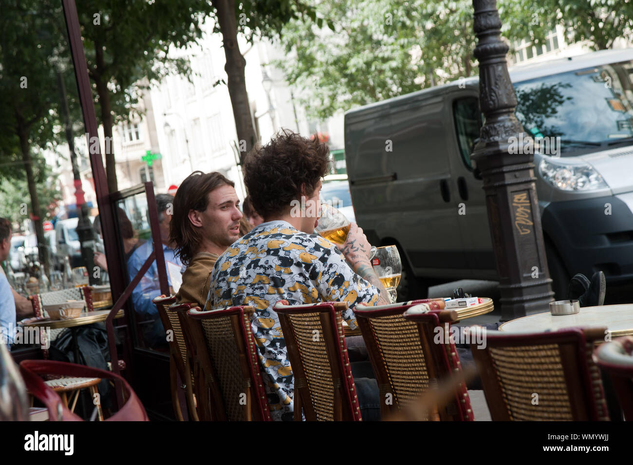 Café le progres paris Banque de photographies et d’images à haute ...