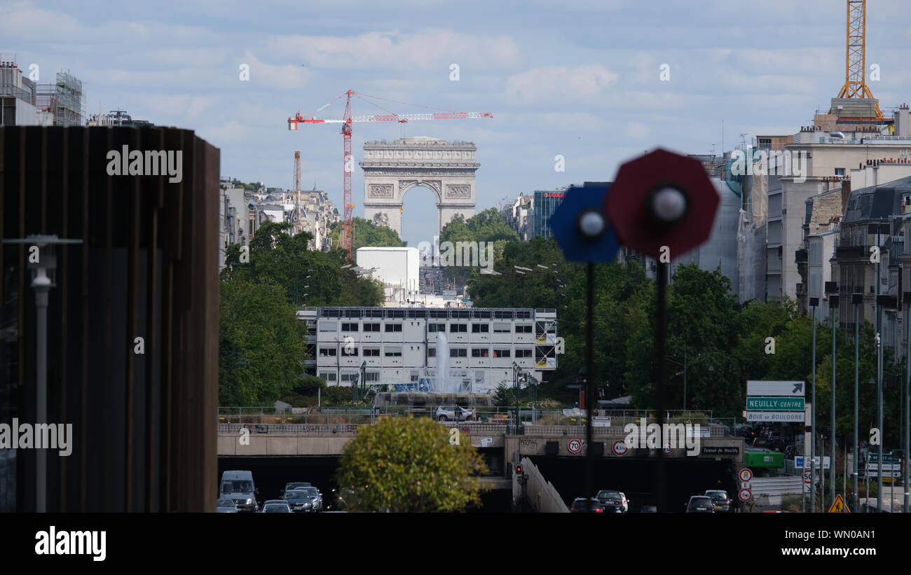 Arc de la defence Banque de photographies et d’images à haute ...