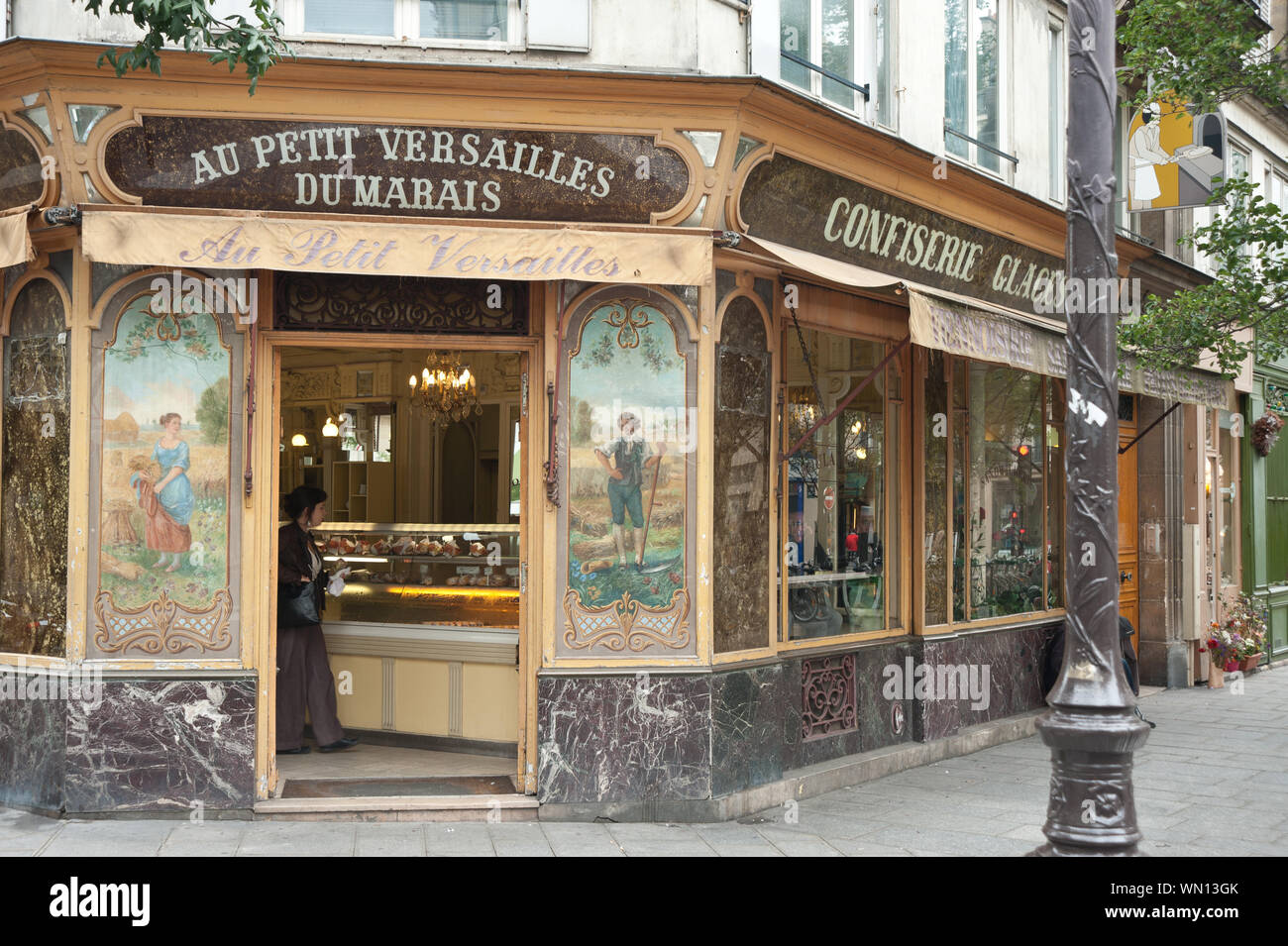 Paris confiserie Banque de photographies et d’images à haute résolution ...