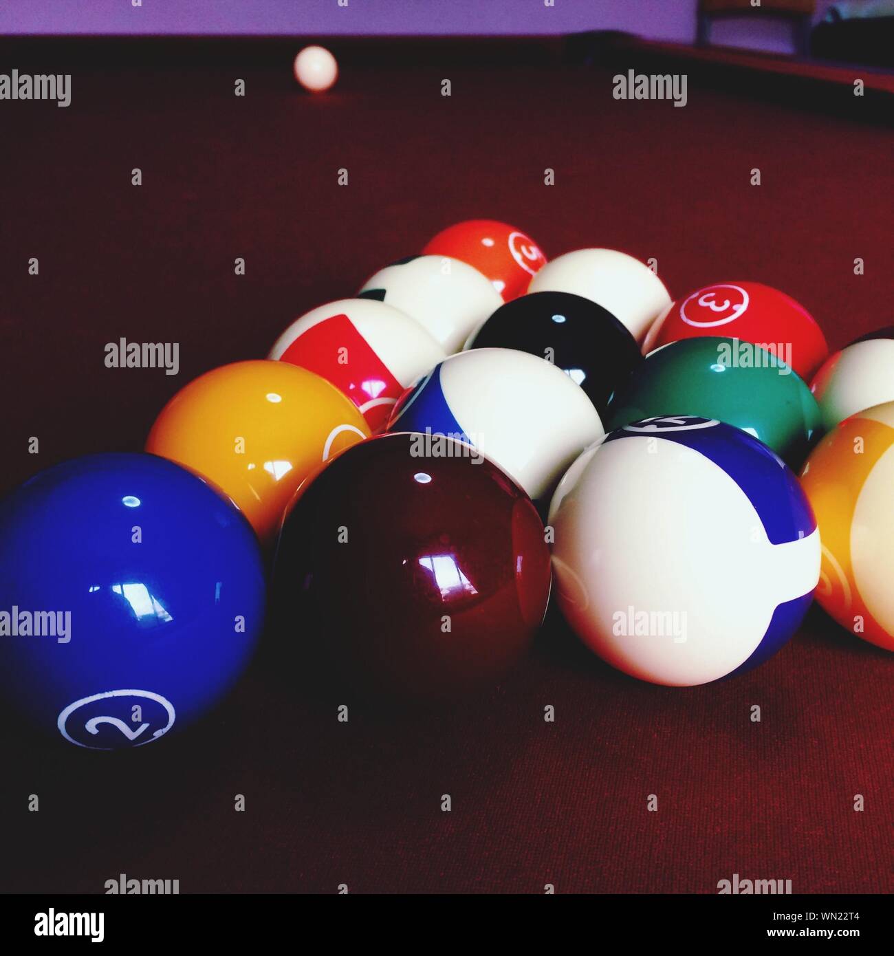 Snooker balls in formation Banque de photographies et d’images à haute ...