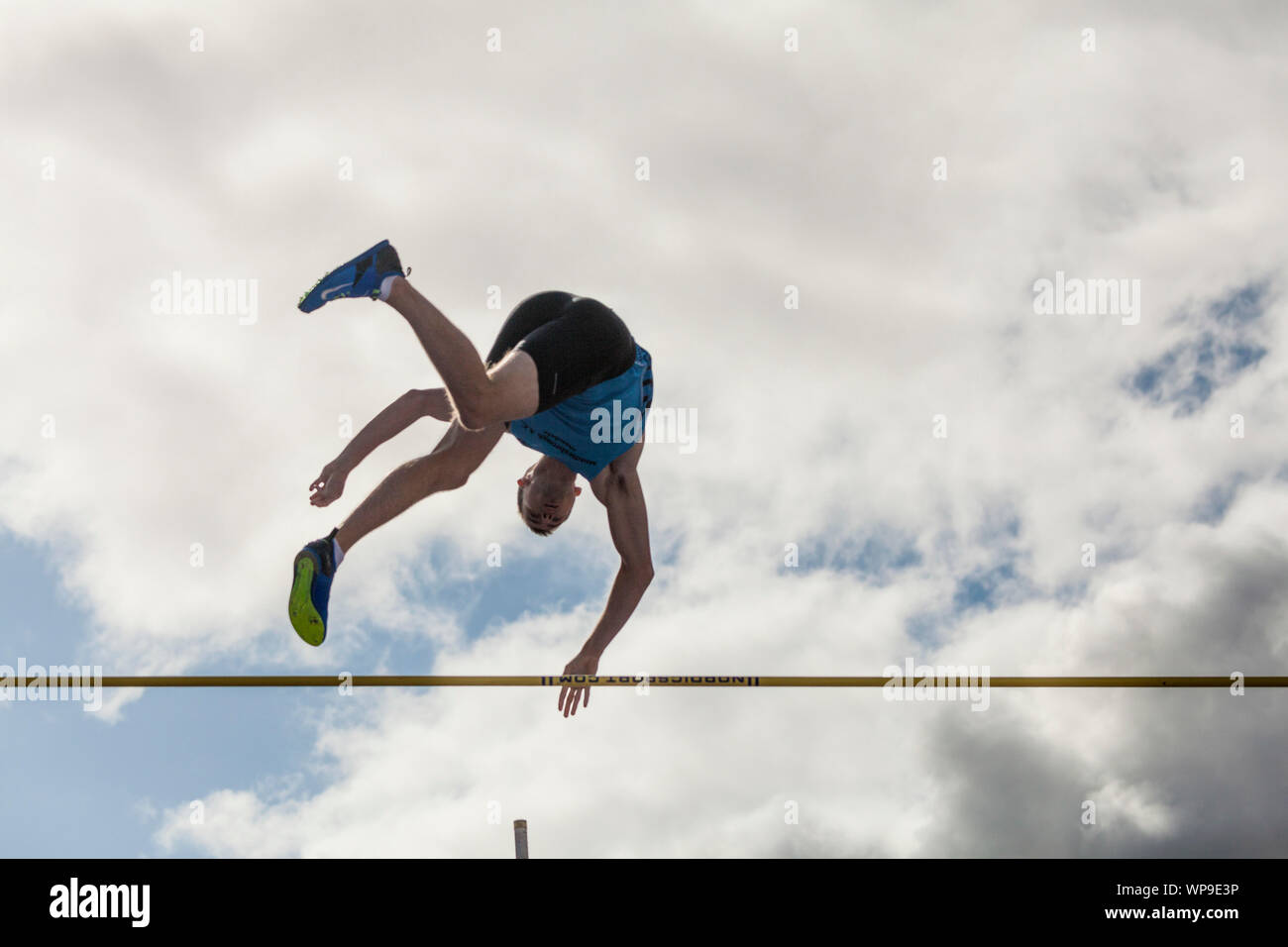 Saut en hauteur athletisme Banque de photographies et d’images à haute ...