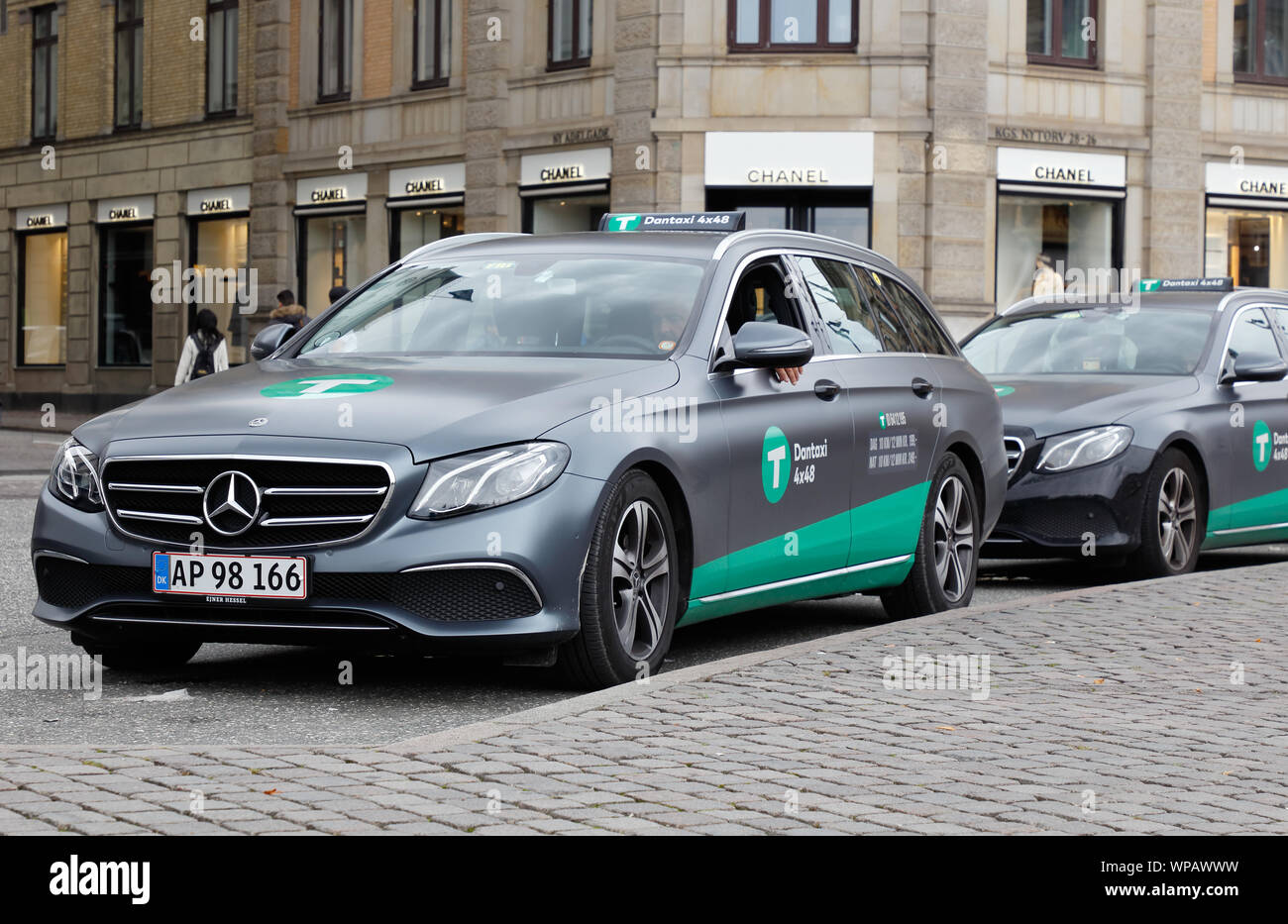 Station de taxi Banque de photographies et d’images à haute résolution ...