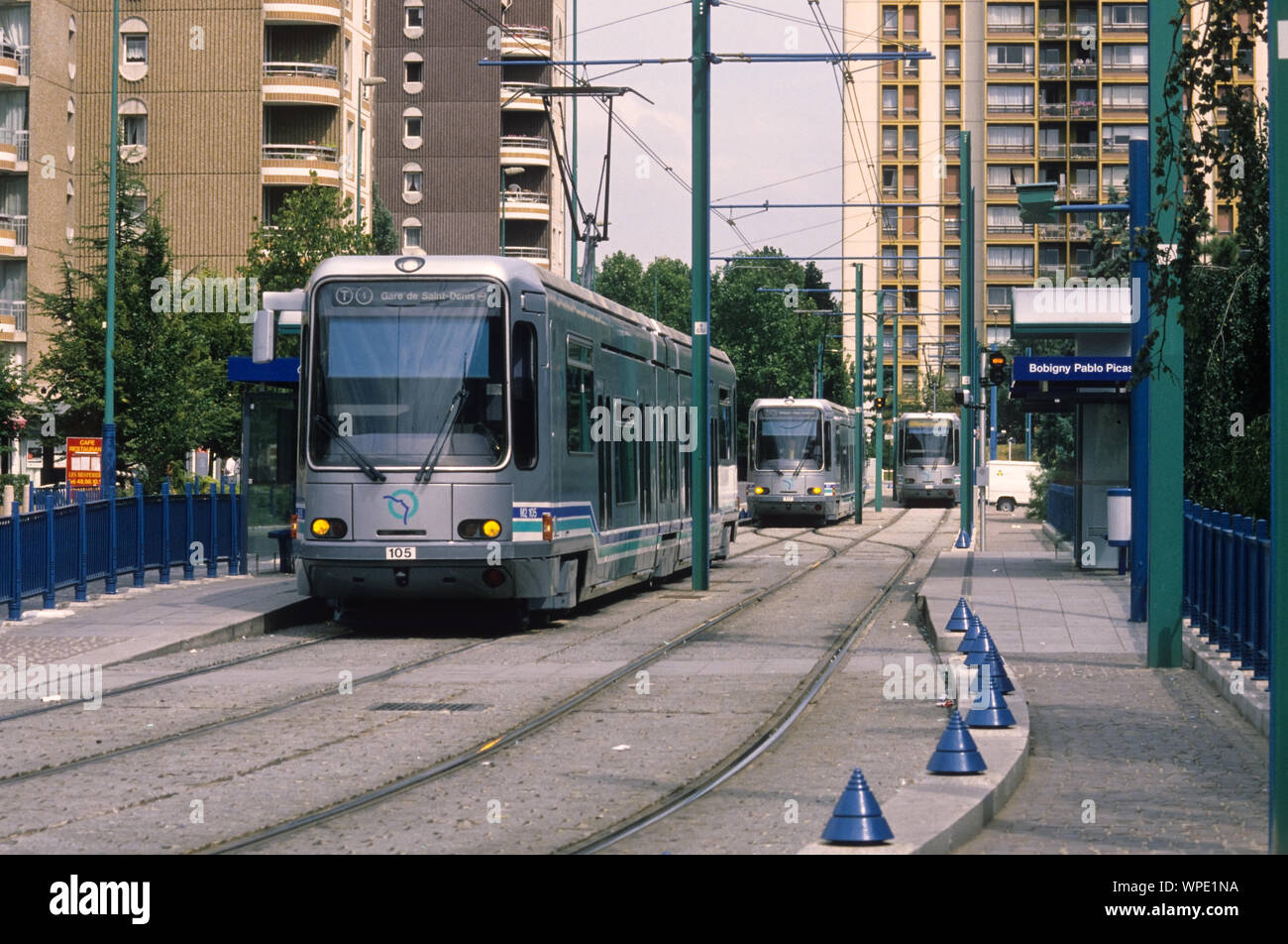 Paris, la société Straßenbahn T1 - Paris, tramway moderne T1 Photo ...