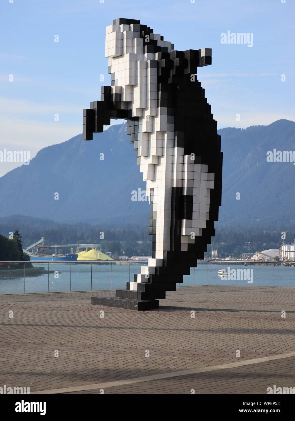 Pixel orca sculpture Banque de photographies et d’images à haute ...