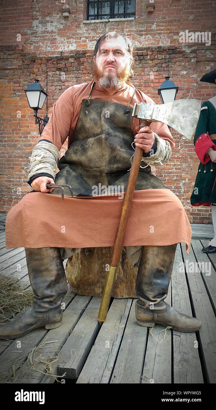 Executioner holding Banque de photographies et d’images à haute ...