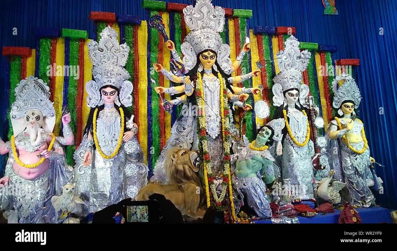 Statues de dieux Banque de photographies et d’images à haute résolution ...