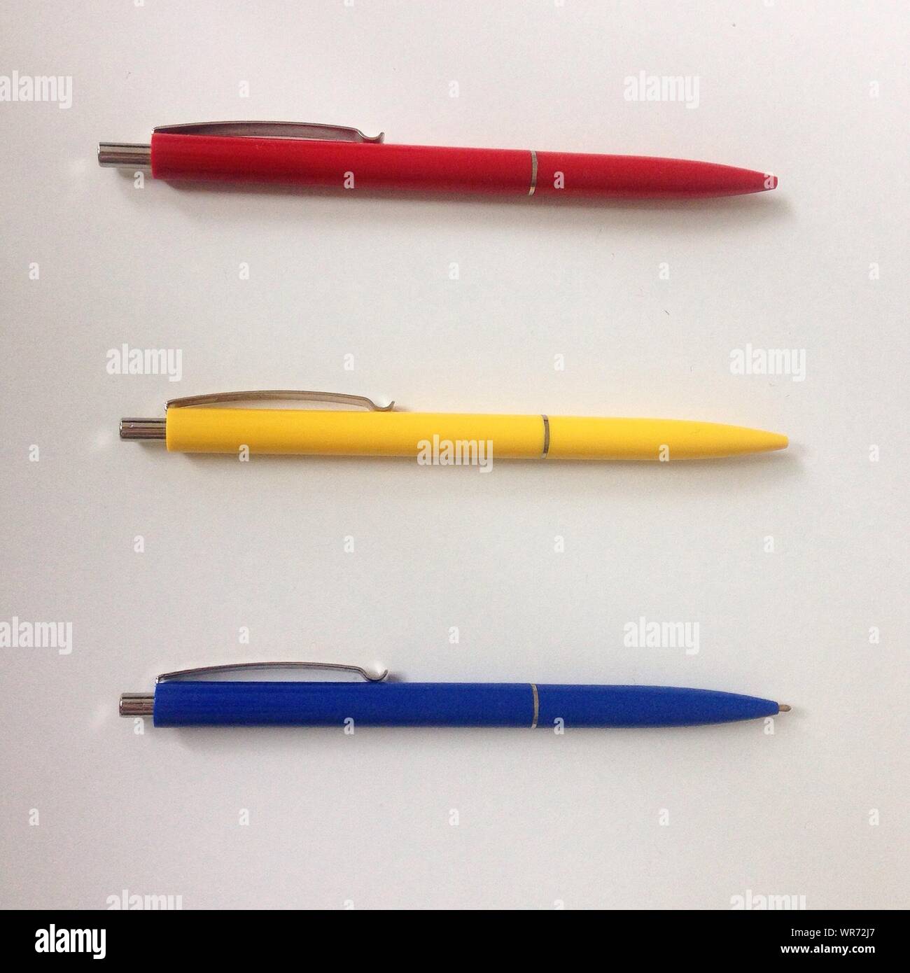 Trois stylos Banque de photographies et d’images à haute résolution - Alamy