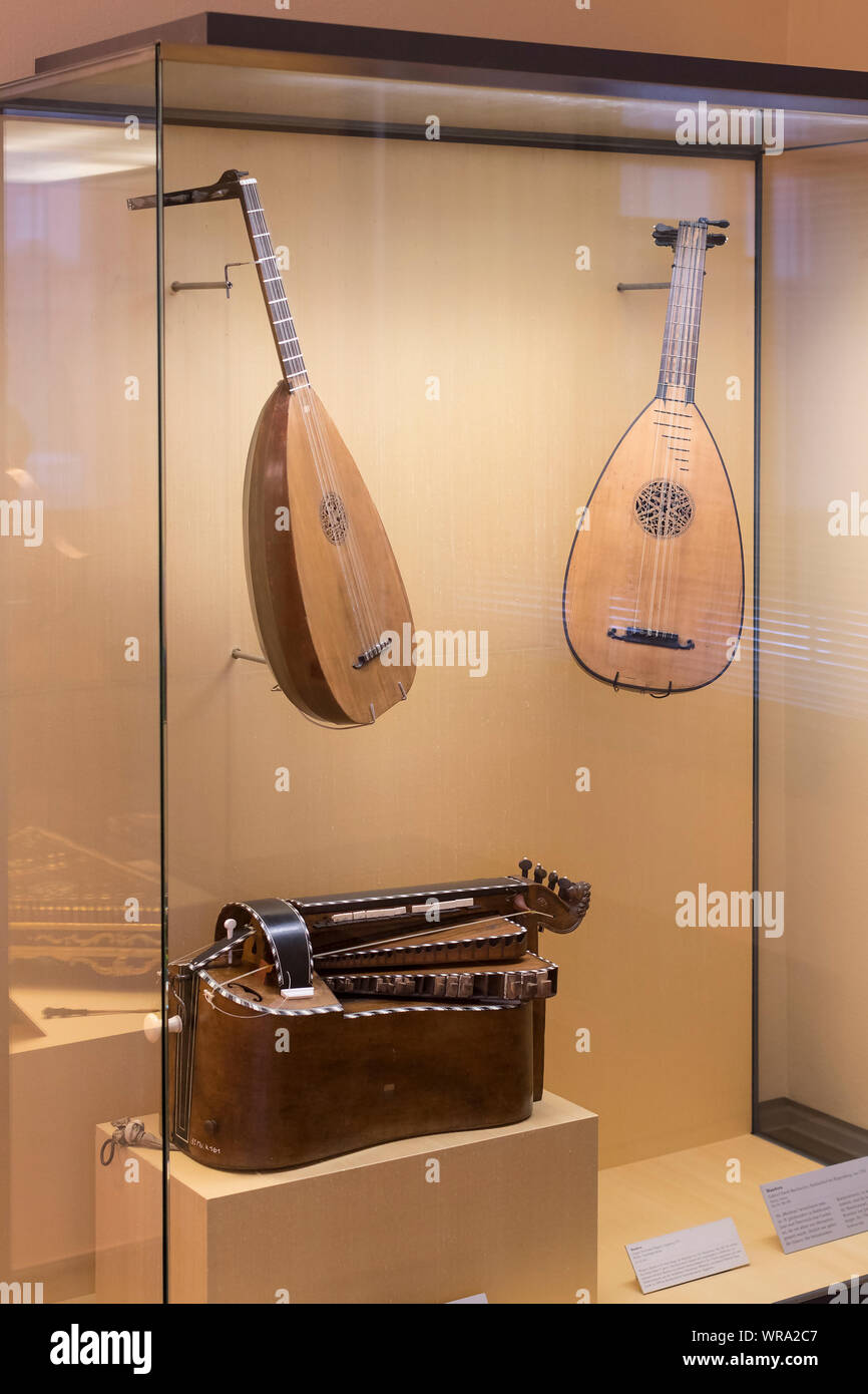 MUNICH, ALLEMAGNE - le 27 novembre 2018 : l'représente une exposition ...