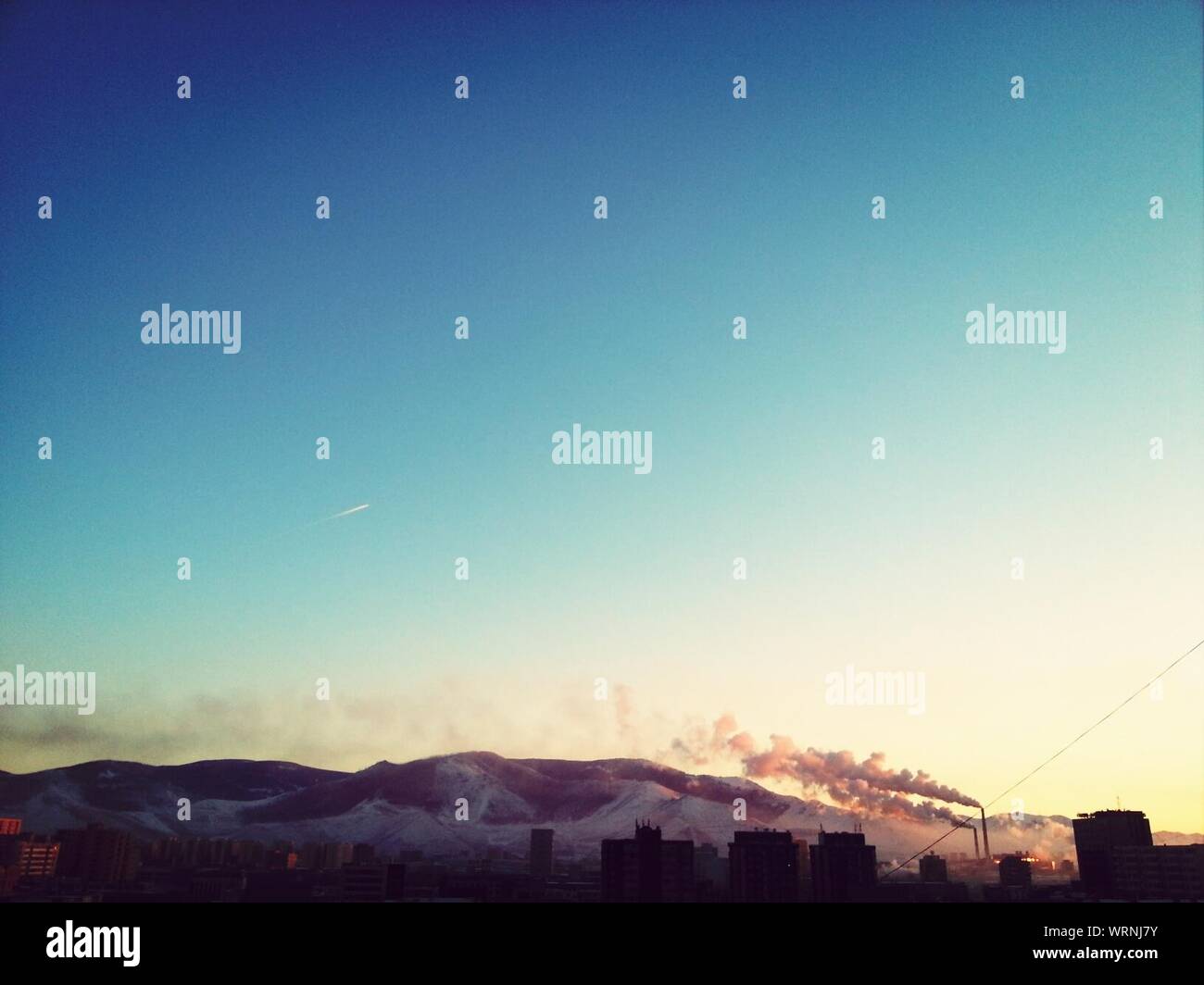 Mensonge de la ville Banque de photographies et d’images à haute résolution - Alamy