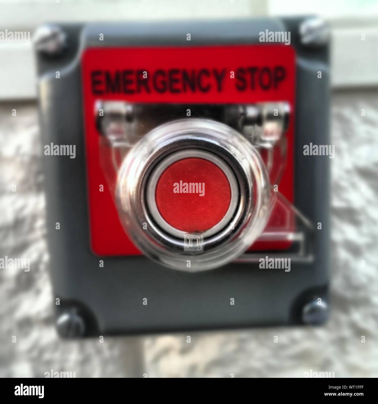 Red emergency stop button Banque de photographies et d’images à haute ...