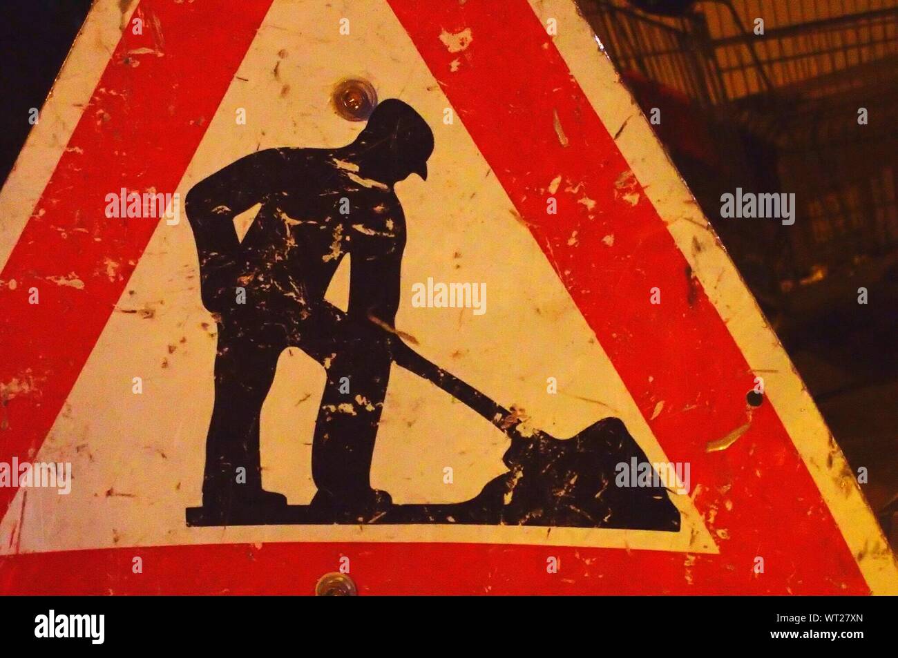 Men at work sign Banque de photographies et d’images à haute résolution ...