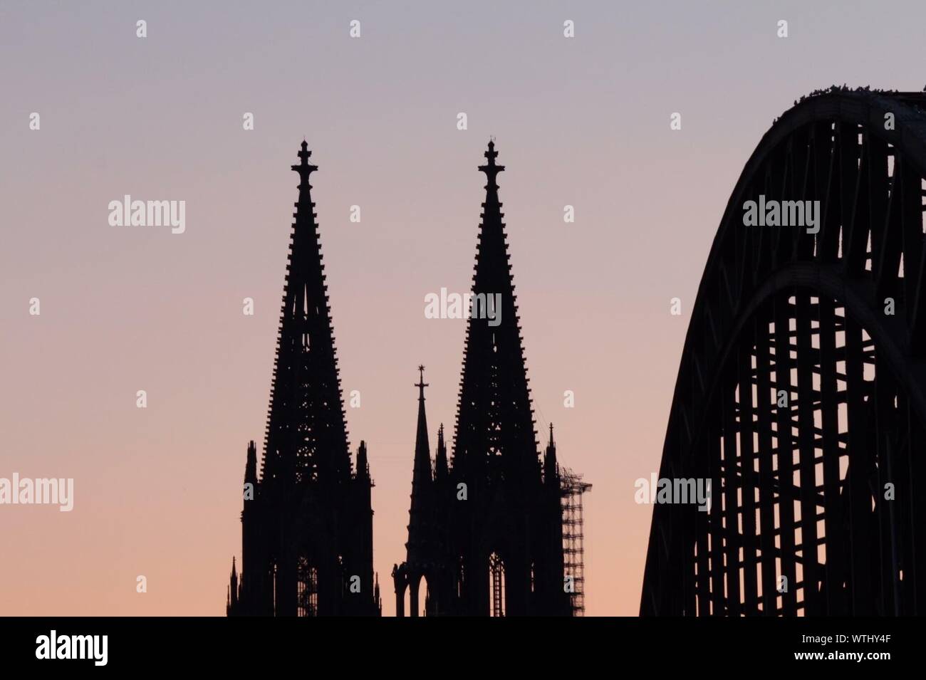 Flèche de la cathédrale de cologne Banque de photographies et d’images ...