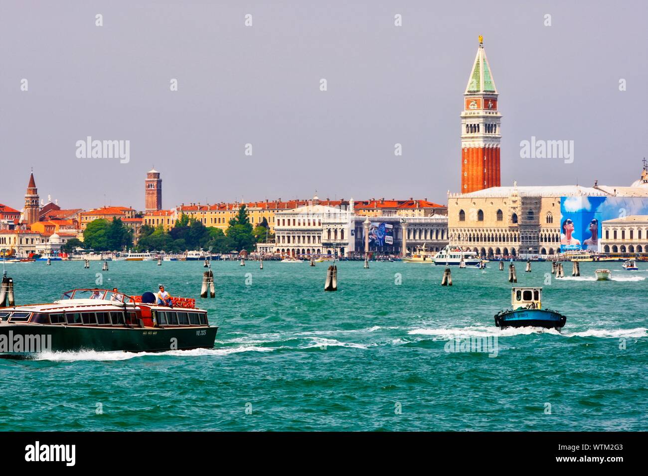 La Tour Bell de la basilique Saint-Marc à Venise, Italie Photo Stock ...