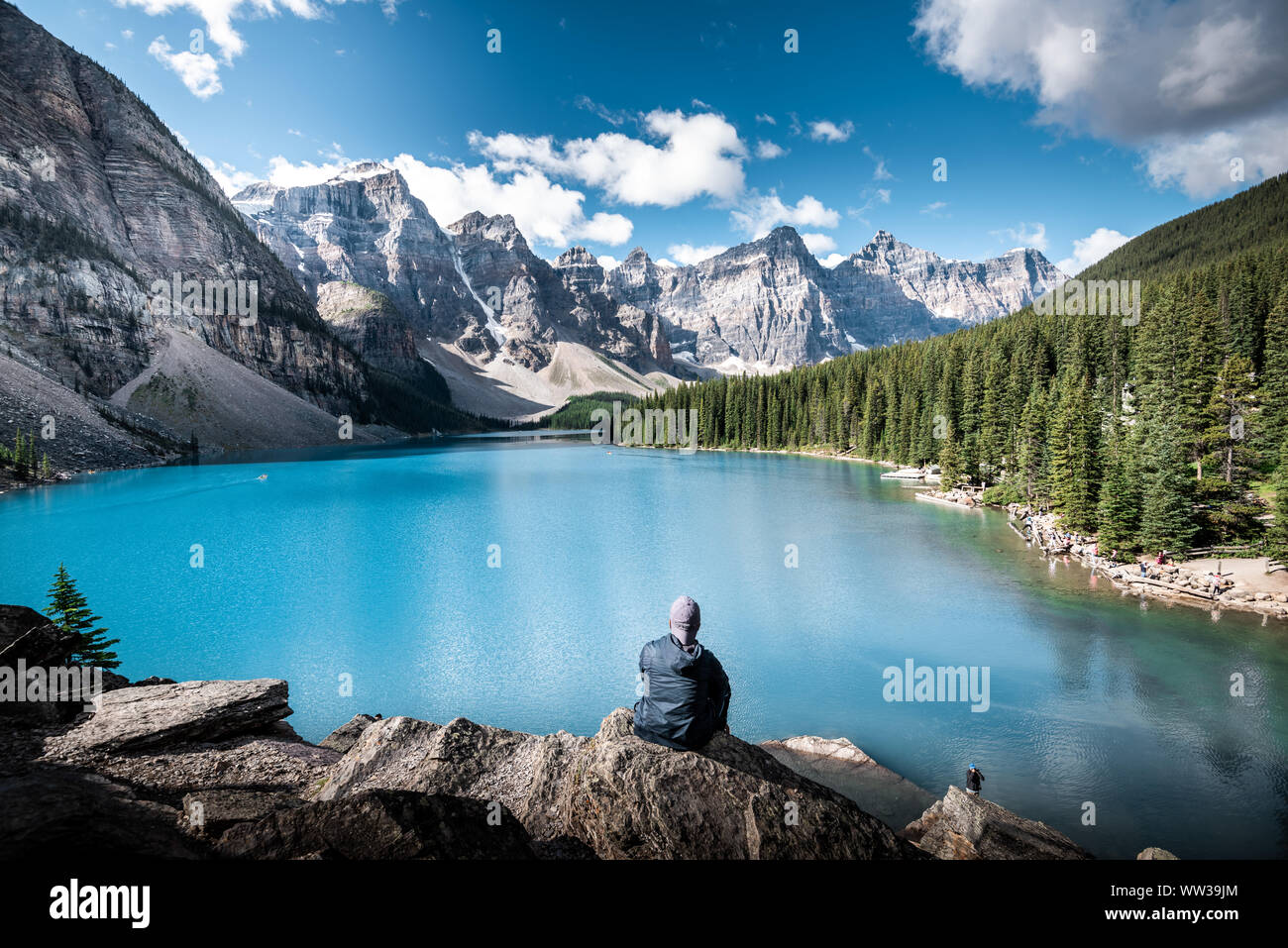 Lac moraine Banque de photographies et d’images à haute résolution - Alamy
