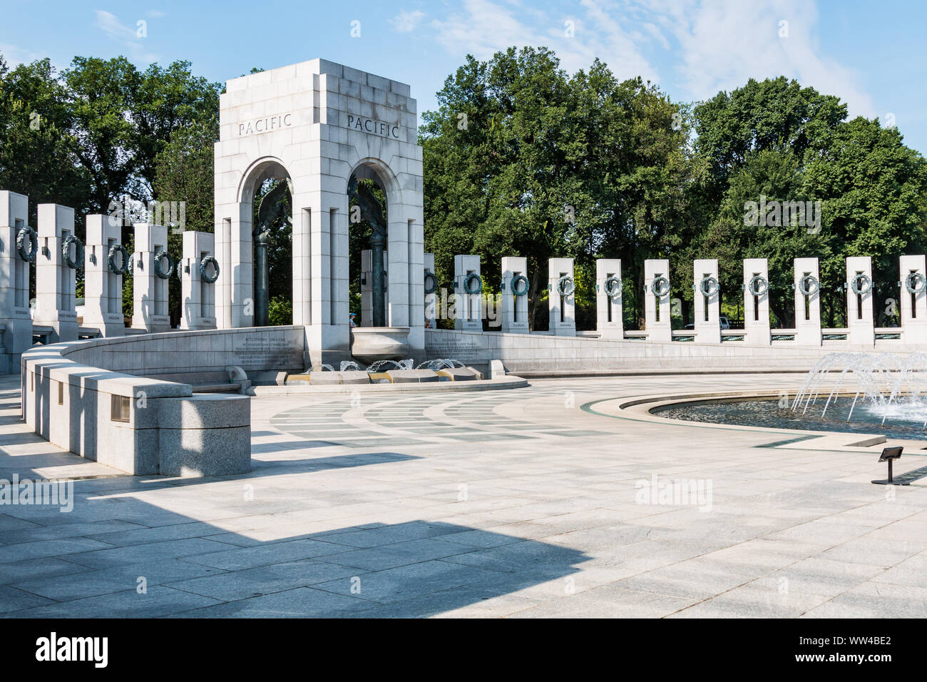 Le monument commémoratif de la Seconde Guerre mondiale qui est un ...