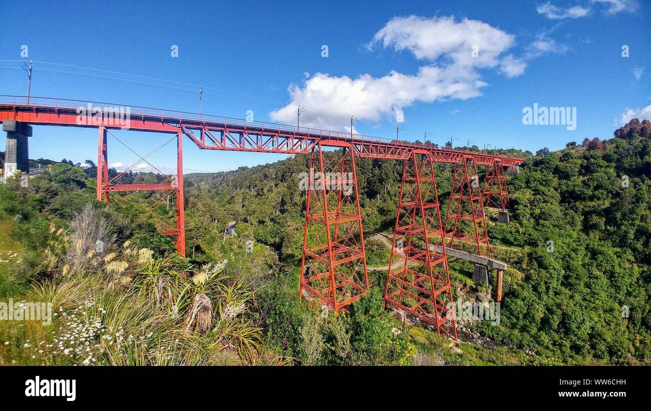 Pont du viaduc de makatote Banque de photographies et d’images à haute ...