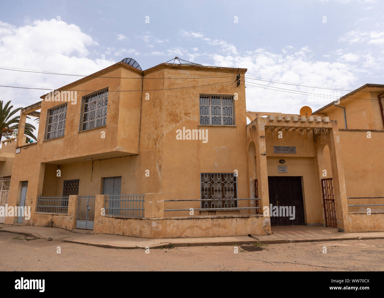 La piscina italiana piscine construite durant la période coloniale ...