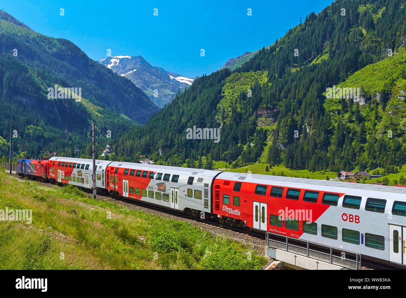Train avant Banque de photographies et d’images à haute résolution - Alamy