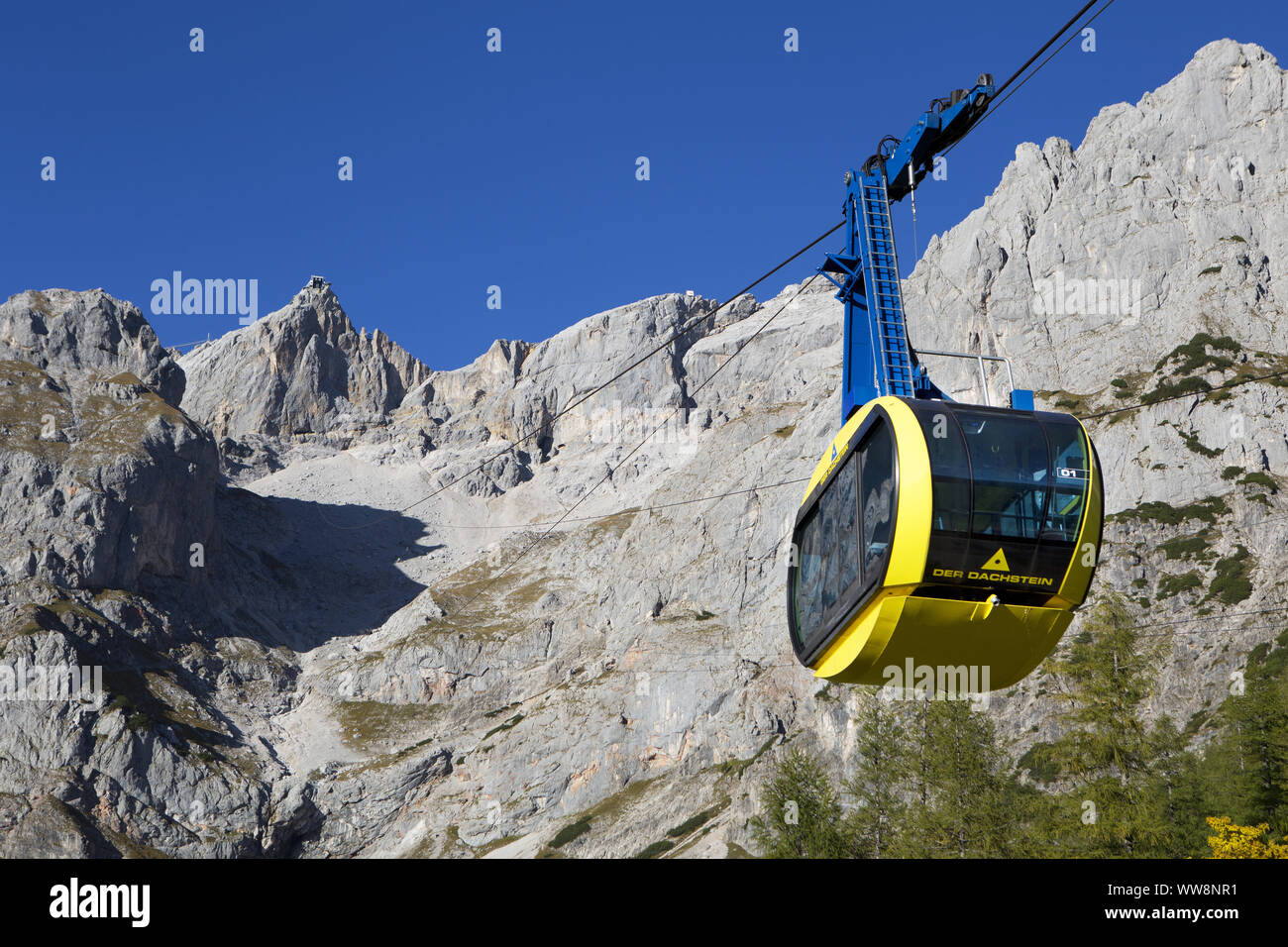 Dachstein chateau Banque de photographies et d’images à haute ...