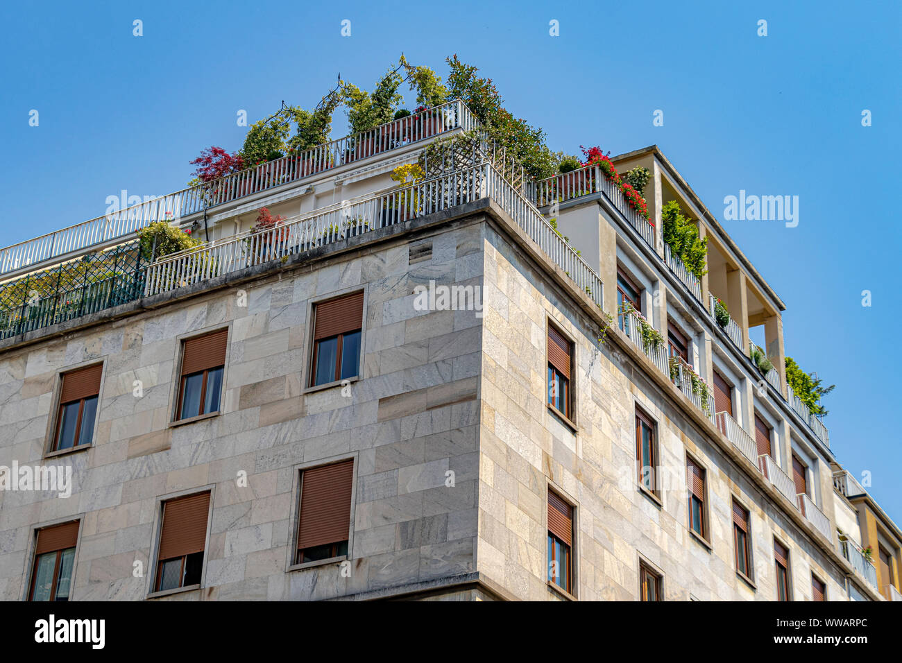 Toiture italienne Banque de photographies et d’images à haute ...