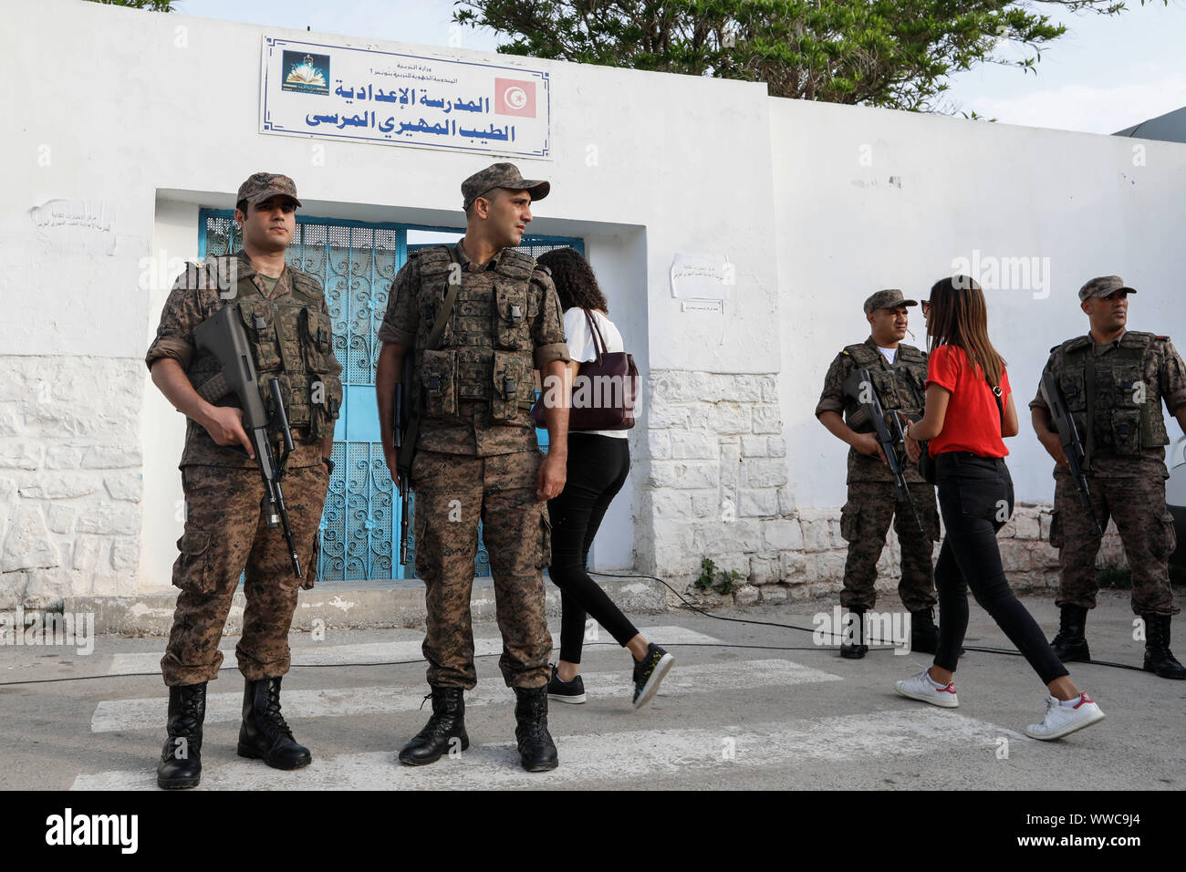 Tunisian army Banque de photographies et d’images à haute résolution ...
