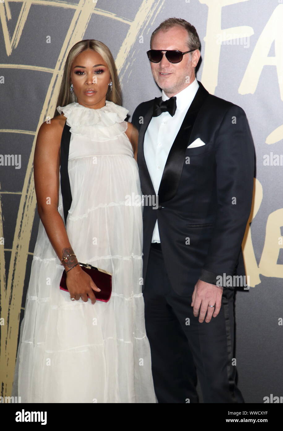 Eve and maximillion cooper Banque de photographies et d’images à haute ...