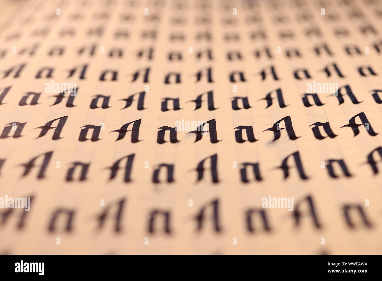 Lettre P Calligraphie Banque d'image et photos - Alamy