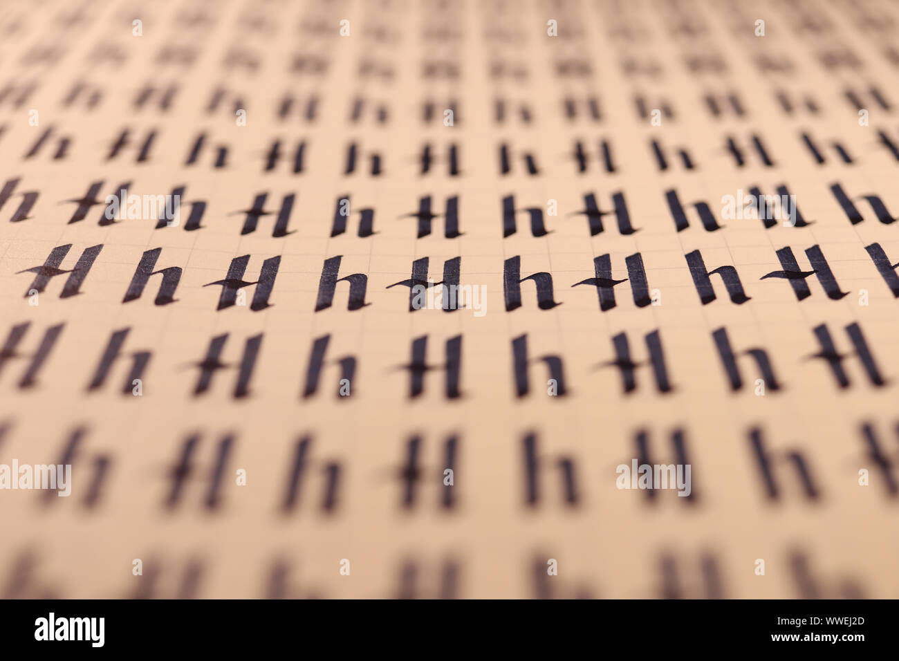 Lettres h Banque de photographies et d’images à haute résolution - Alamy