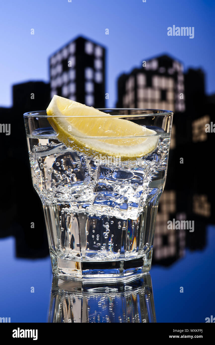 Alcool absolu Banque de photographies et d’images à haute résolution ...